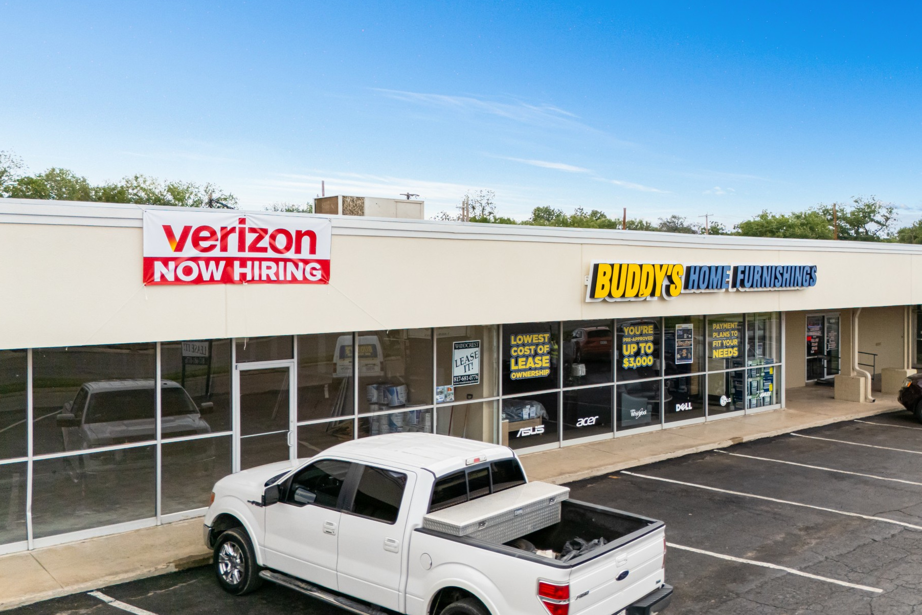 Uvalde Main Street Center | RETAIL FOR LEASE | Woodcrest Capital
